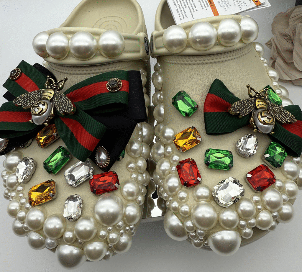 Cream Pearl Jewel & Bow Bling Slides – Designs by DIVA RN
